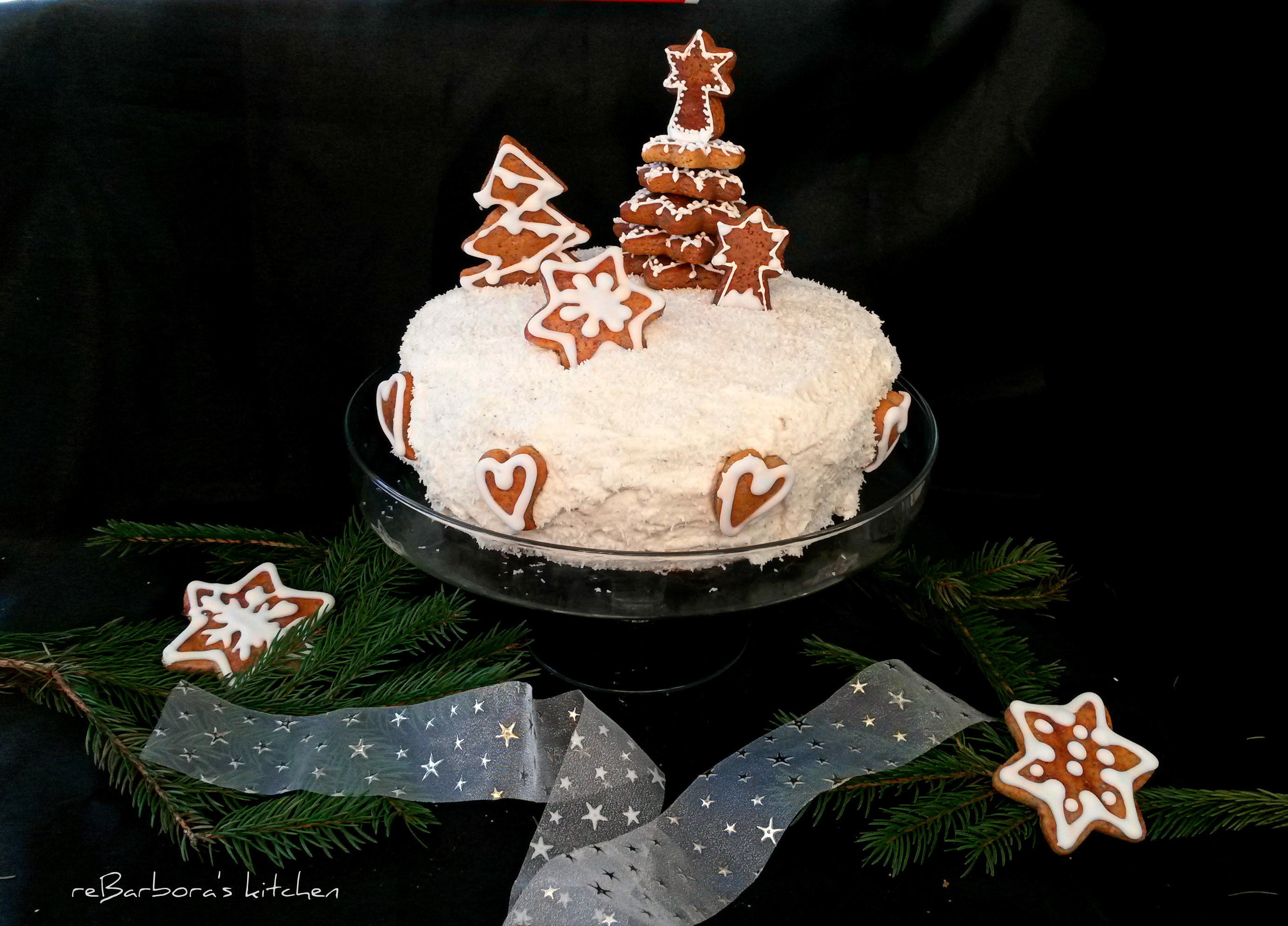 Vánoční dort – Kokosovo-perníčkový – reBarbora's kitchen